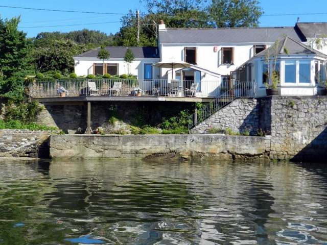 Self Catering Holiday Cottages in Devoran Cornwall